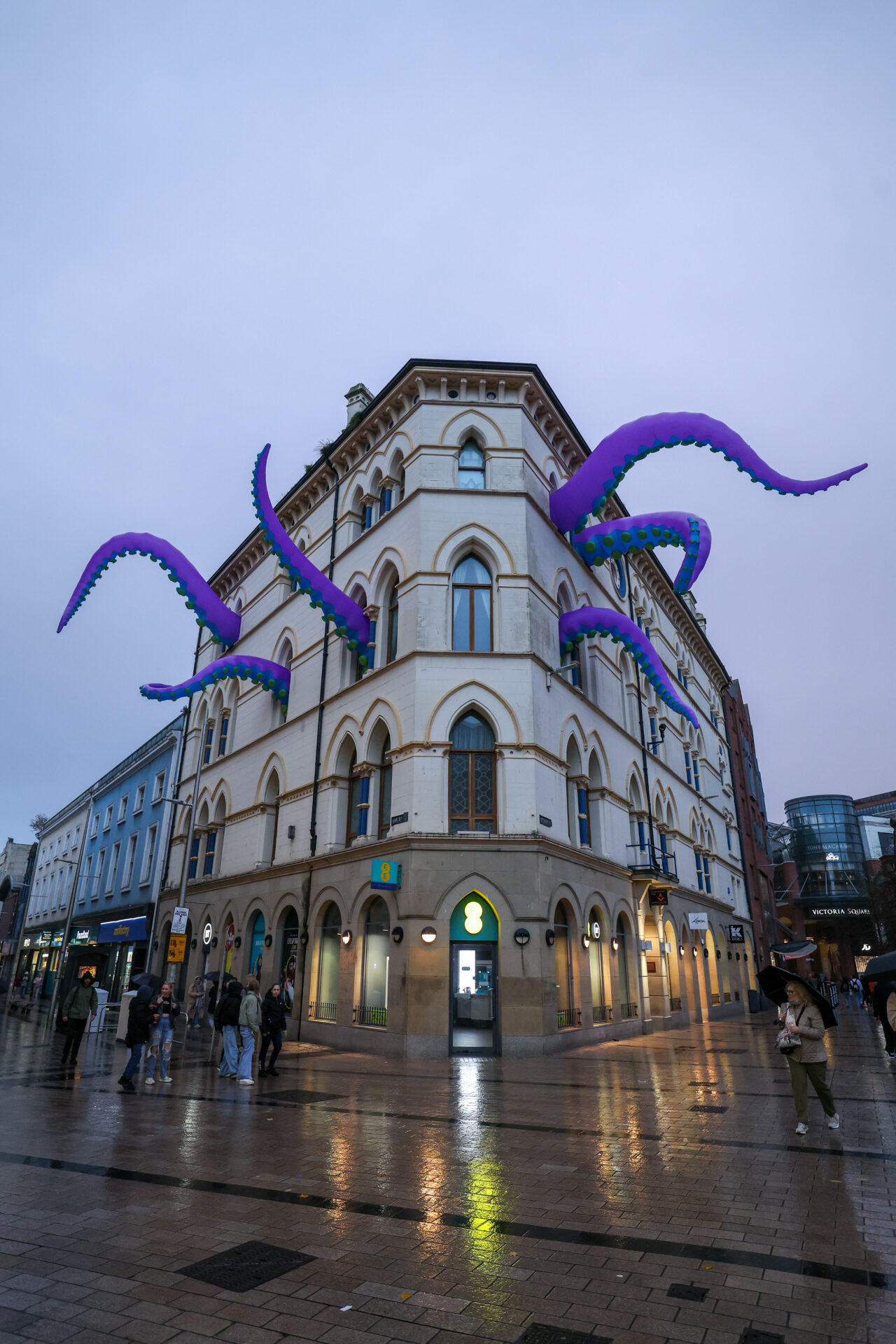 Belfast One’s Halloween Takeover casts spell across Belfast city centre ...